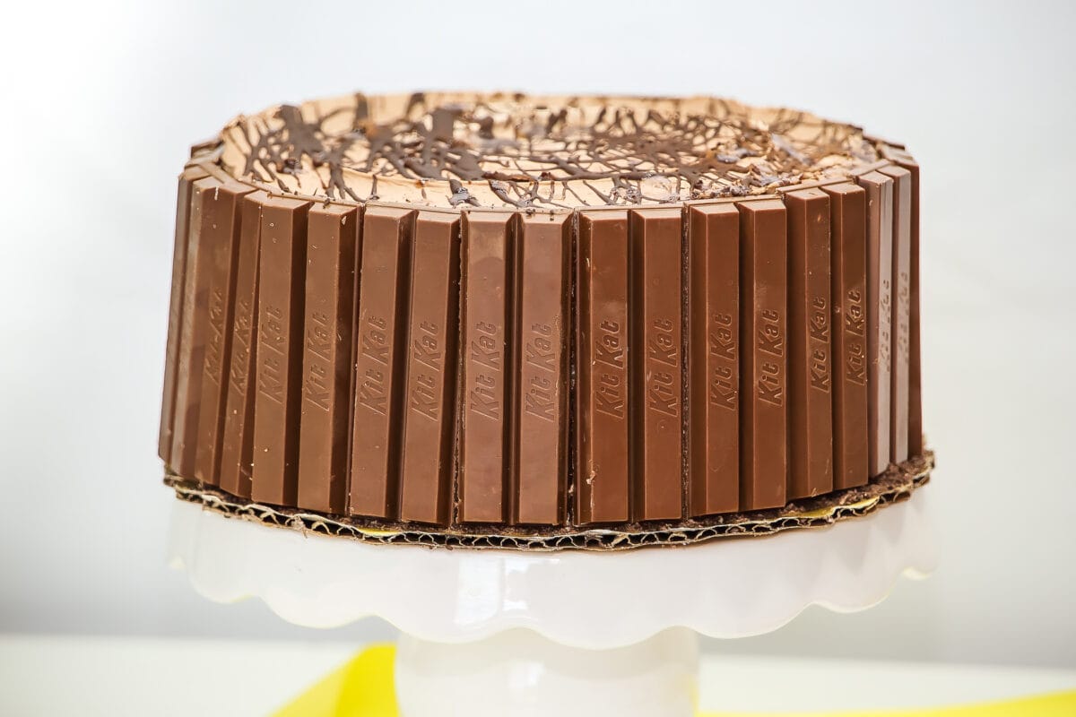 Easy Easter Basket Kit Kat Cake